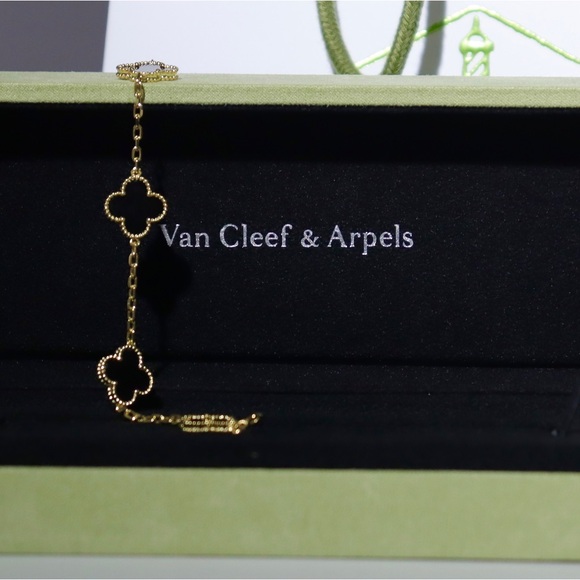 Van Cleef & Arpels | Jewelry | Van Cleef Arpels Alhambra Lucky Four ...